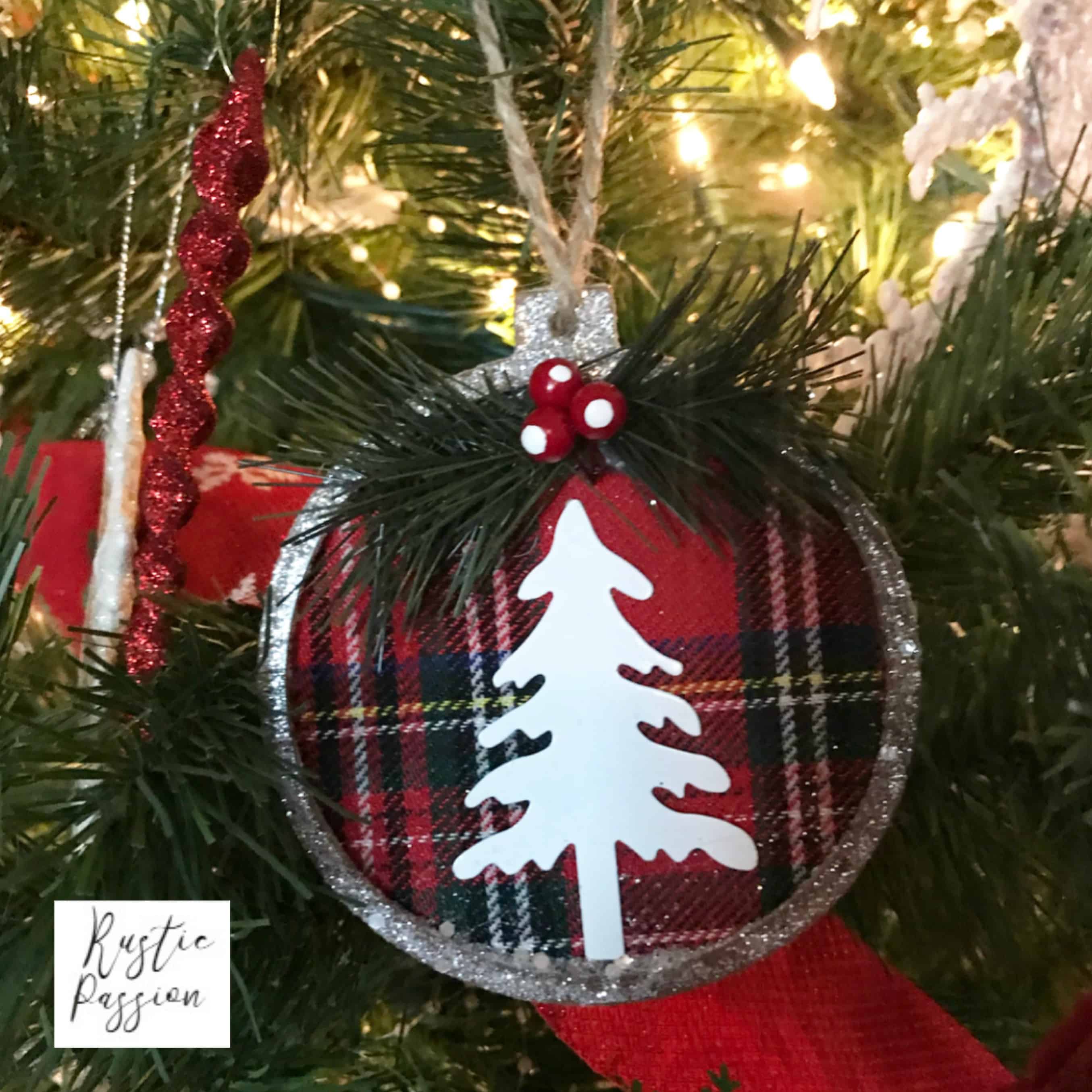 My Red Rustic Christmas Tree!