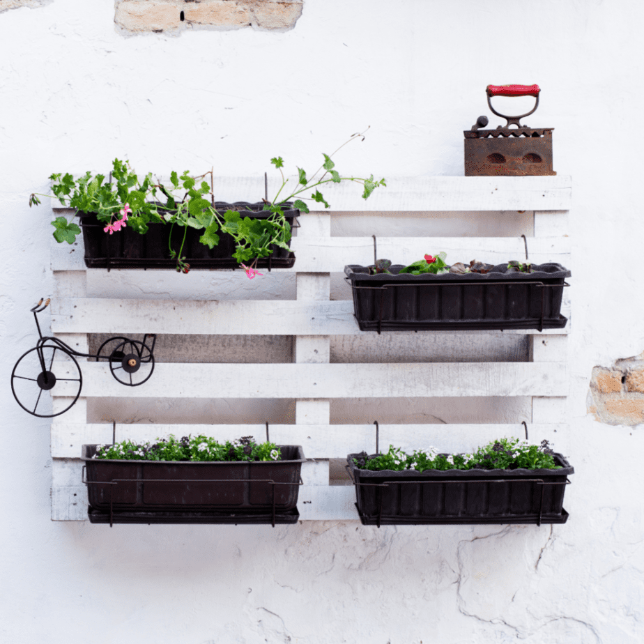 13 Genius Pallet Plant Stand Ideas That You Can Easily Make.