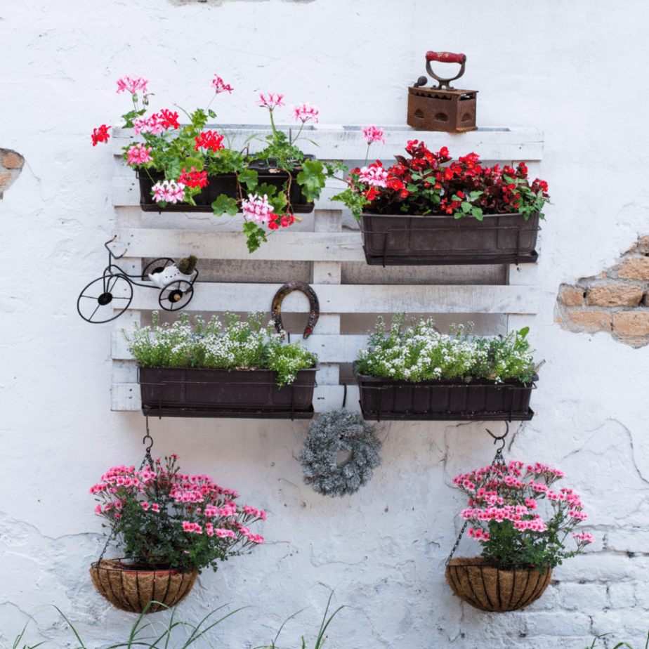 13 Genius Pallet Plant Stand Ideas That You Can Easily Make.